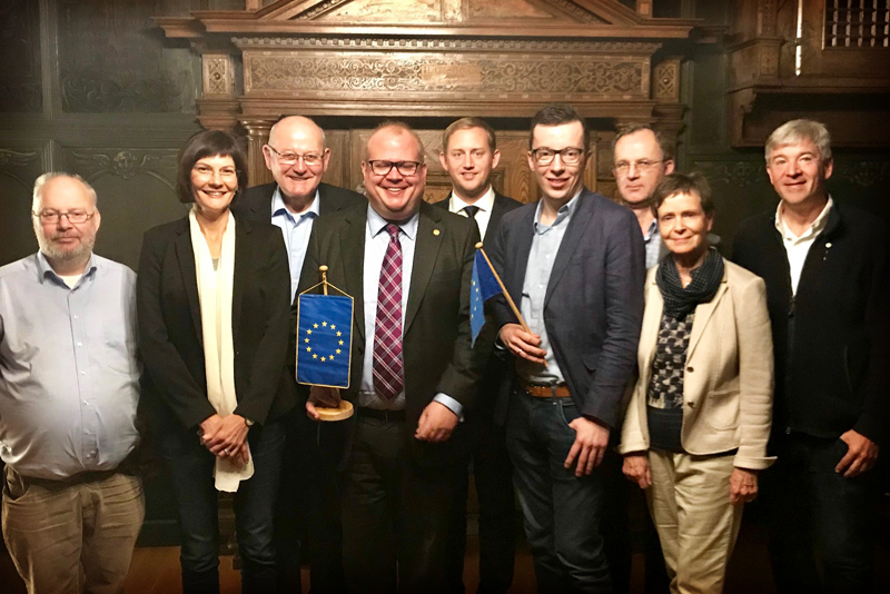 Silberne Ehrennadel für Dr. Volker Nies- Europa-Union Hessen